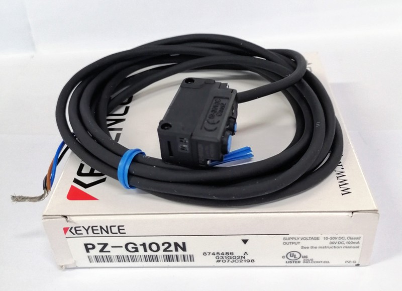 KEYENCE PZ-G102N Photoelectric Switch Sensor